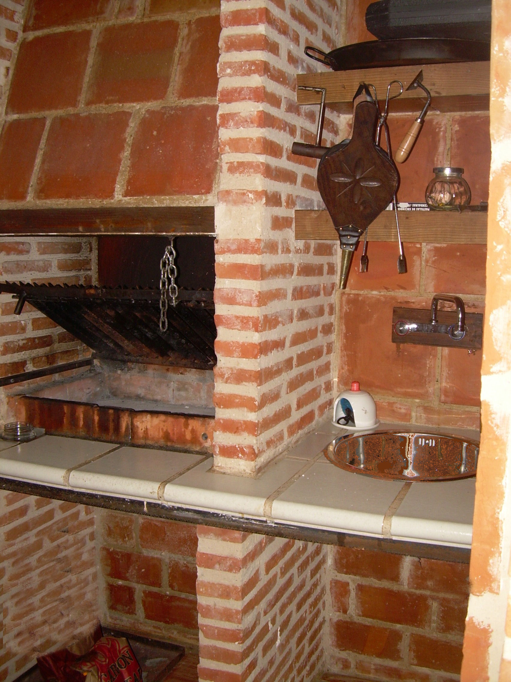 Barbacoa, Patio y chimenea – Casa Rural Casa del Conde
